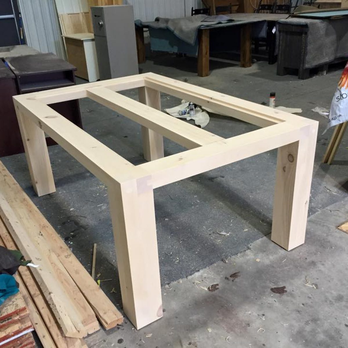 Table en pin solide sur mesure – Pro-pin, le spécialiste du bois de pin